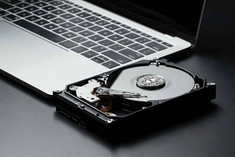 Hard Disk Adalah: Pengertian, Fungsi, Jenis dan Cara Kerja